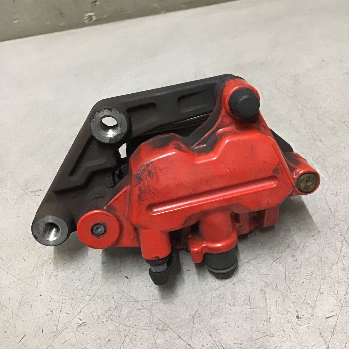 D56-5 ヤマハ シグナスX SE44J 国内3型 フロント ブレーキキャリパー み 純正部品(その他)｜売買されたオークション情報、yahooの商品情報をアーカイブ公開 - オークファン ...