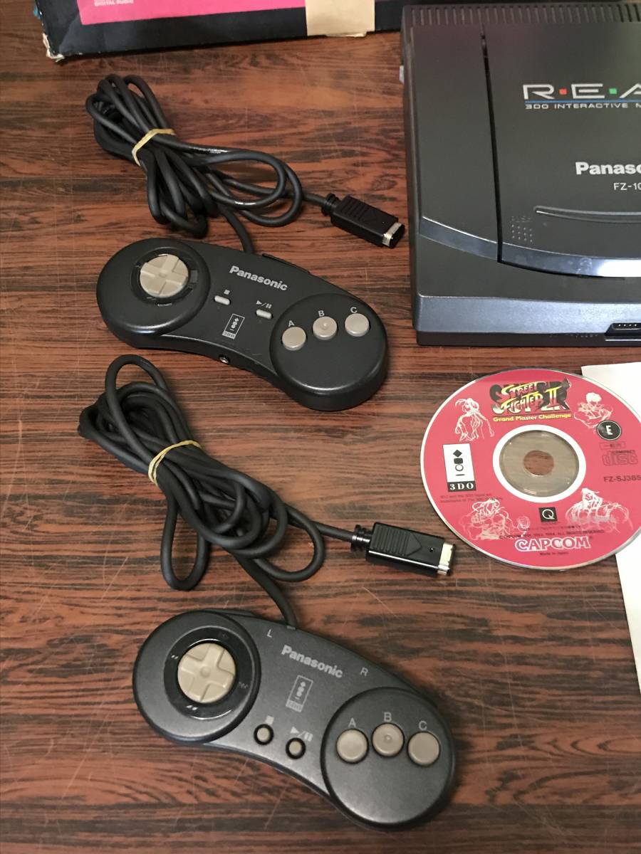 Panasonic 3DO REAL FZ-10 interactive multiplayer 2controllers w/box ...