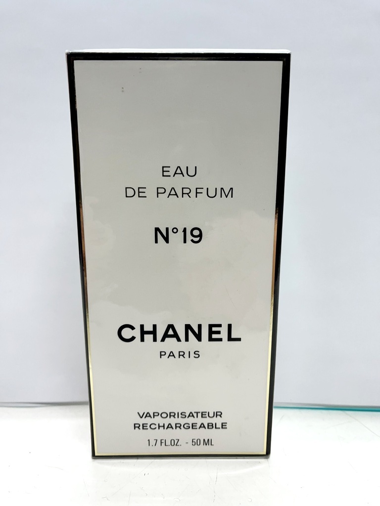 本州の方限定 CHANEL/シャネル No19 オードパルファム 50ml(シャネル)｜売買されたオークション情報、yahooの商品情報をアーカイブ公開 - オークファン（aucfan.com）
