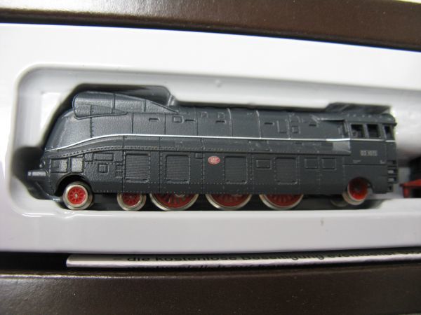 メルクリン marklin Zゲージ 蒸気機関車 流線形ストームライン 戦時塗装 No. 8886(Zゲージ)｜売買されたオークション情報 ...