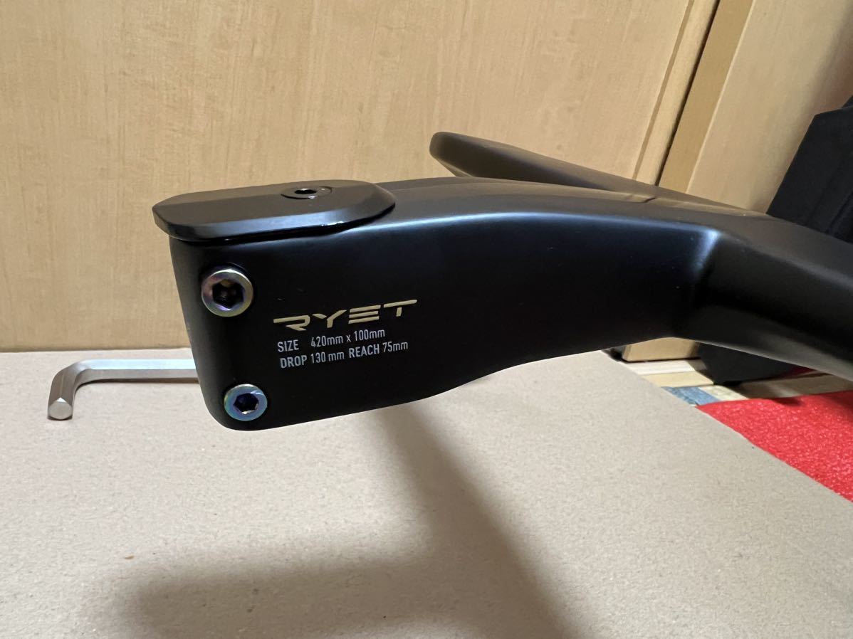 RYET ERGO ACE ステム一体カーボンハンドルバー 420mm x 100mm(ドロップハンドル)｜売買されたオークション情報 ...