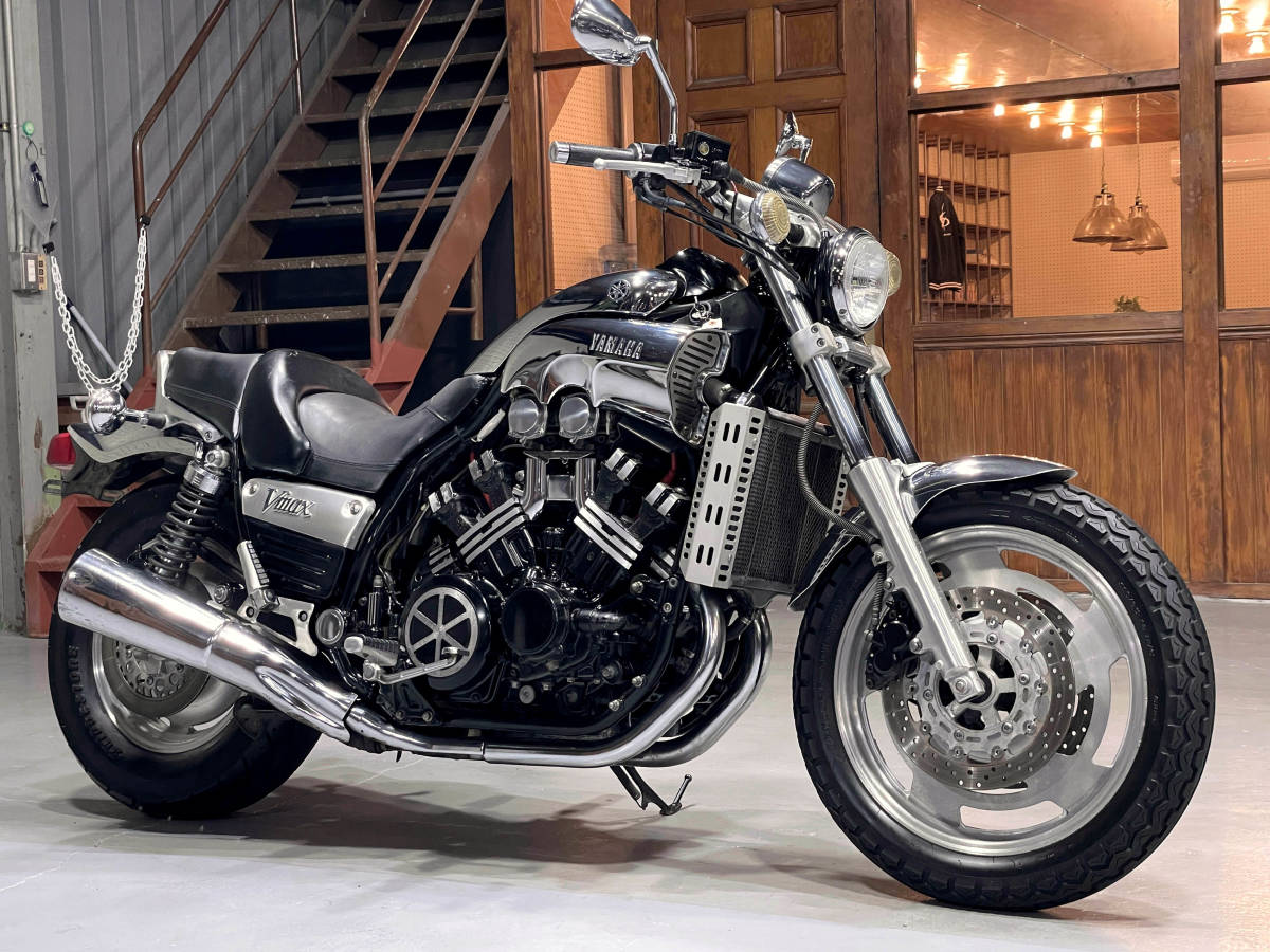 土日限定価格 V-MAX 動画 メッキパーツ多数/USBポート/バックカメラ装備 VMAX1200 4109(751cc以上)｜売買されたオークション情報、yahooの商品情報をアーカイブ公開 ...