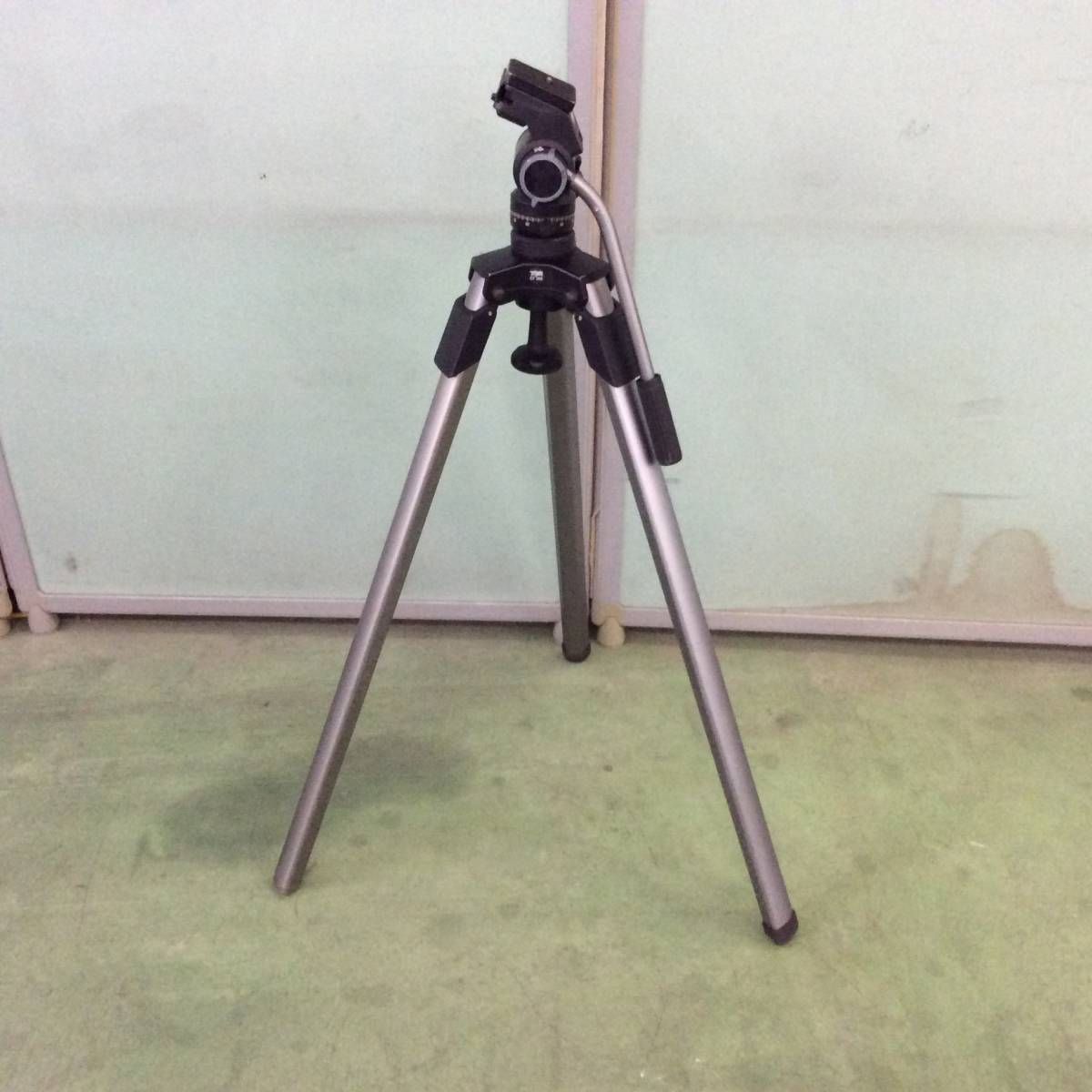 RH-5311 品 CULLMANN カルマン 三脚 2段式 TITAN CT300 雲台付き カメラ(三脚)｜売買されたオークション情報 ...