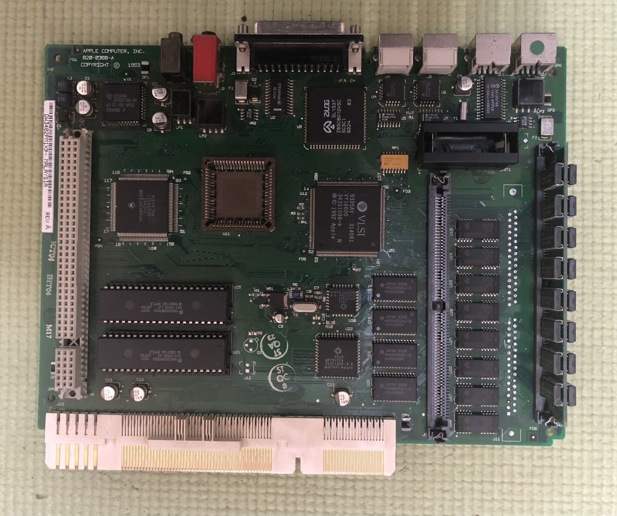 Macintosh Color Classic II ロジックボード 820-0368-A メモリ20MB 動作未確認 ジャンク(68k ...