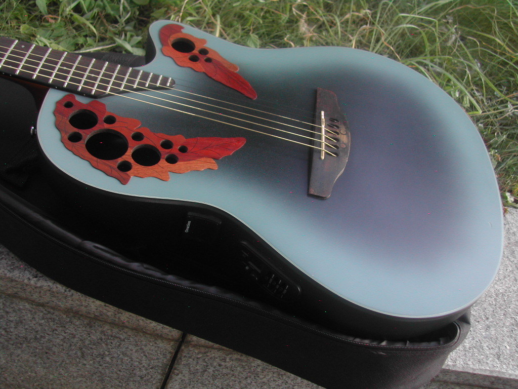 ∮ Ovation Celebrity CE44-RBB Reverse Blue Burst Middeep Body オベーション ∮ ...