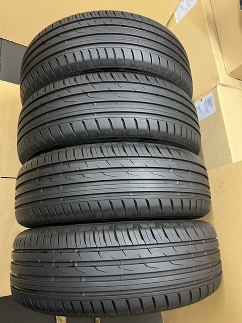 タイヤ4本セット TOYO 225/65/18 2023年製 ほぼ タイヤ タイヤ4本セット TOYO 225/65/18 2023年製 ほぼ ...