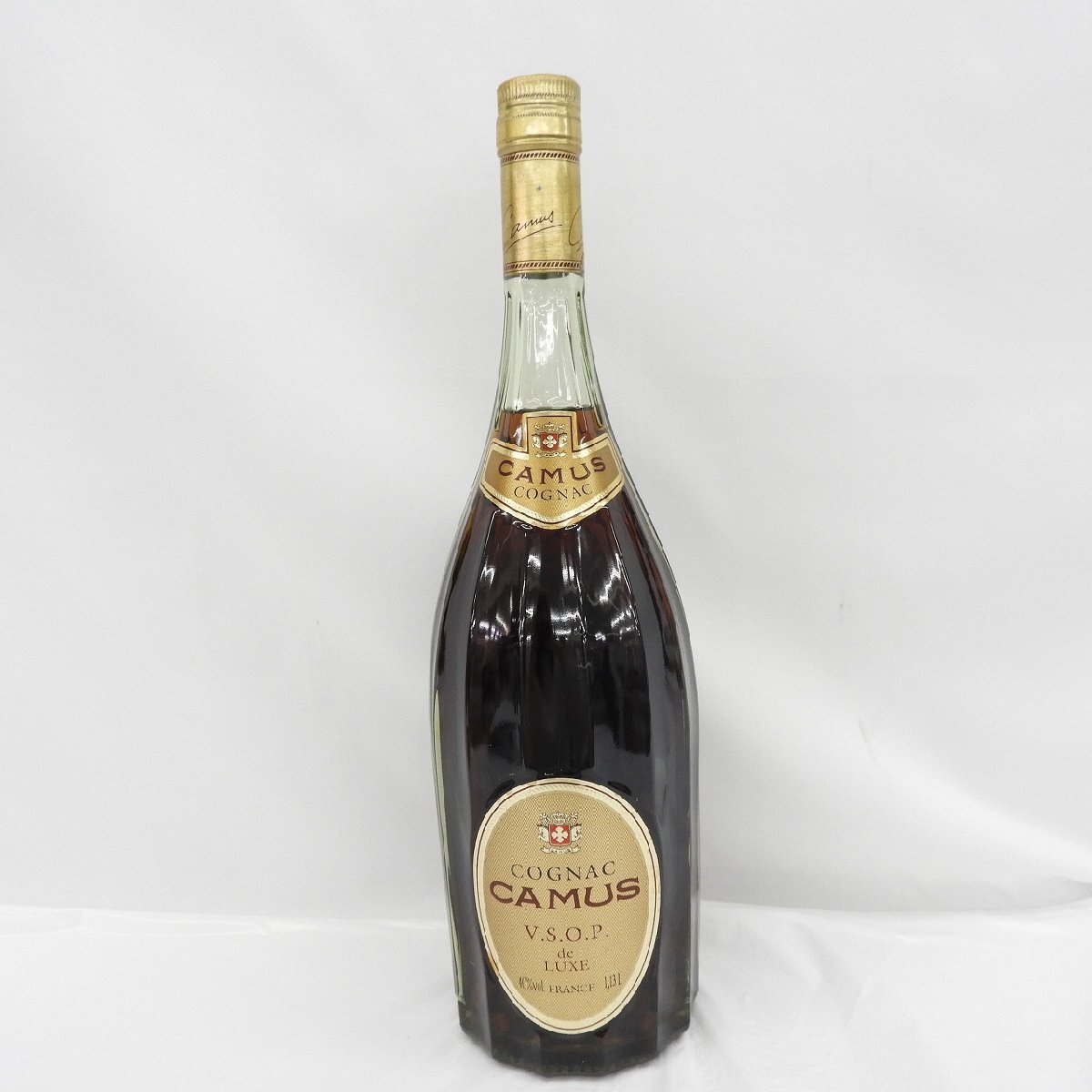 未開栓 CAMUS カミュ VSOP デラックス ブランデー 1130ml 40％ 981177207 0324(カミュ)｜売買されたオークション情報、yahooの商品情報をアーカイブ公開 ...