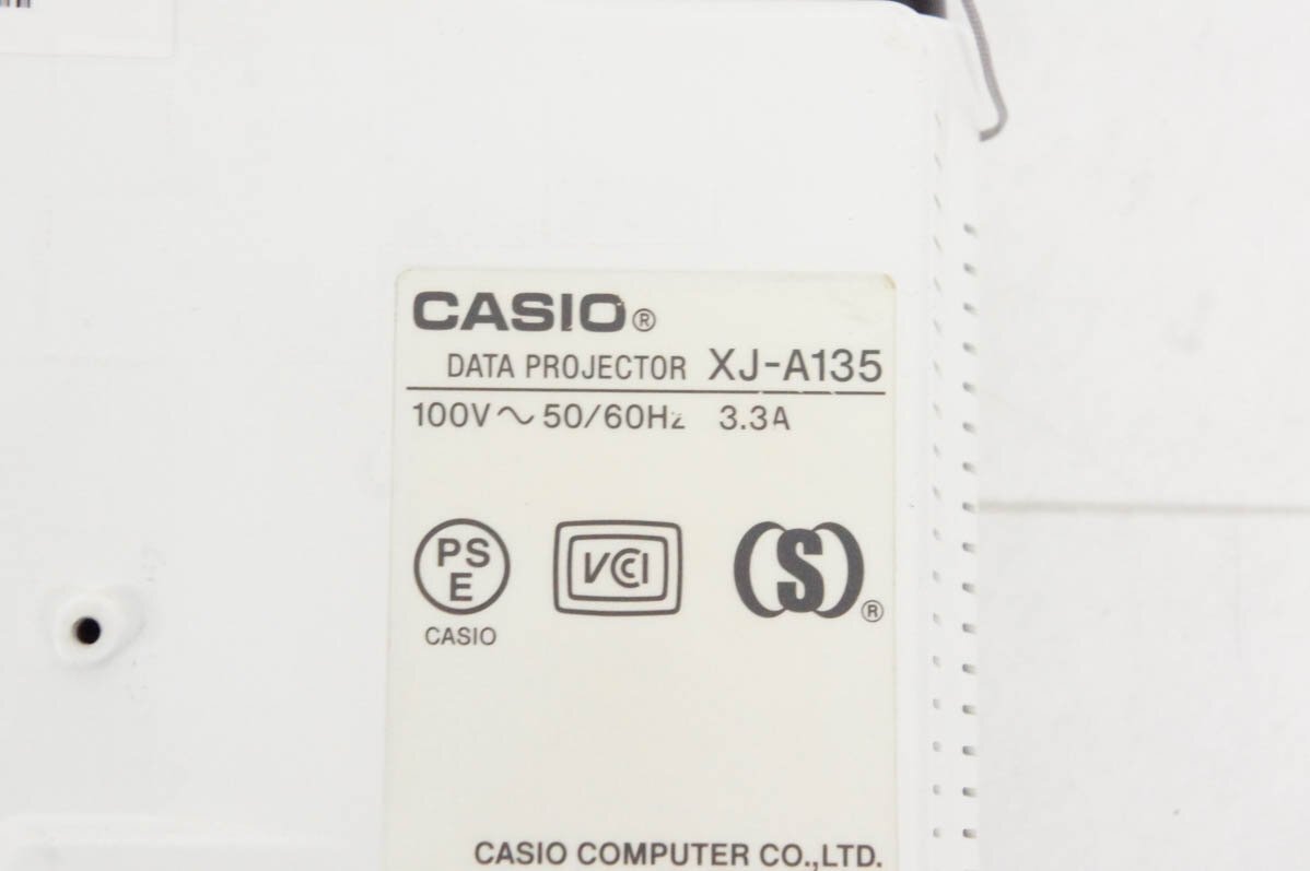 CASIO カシオ データプロジェクター 2000ルーメン XJ-A135(本体)｜売買されたオークション情報、yahooの商品情報をアーカイブ公開 - オークファン（aucfan.com）