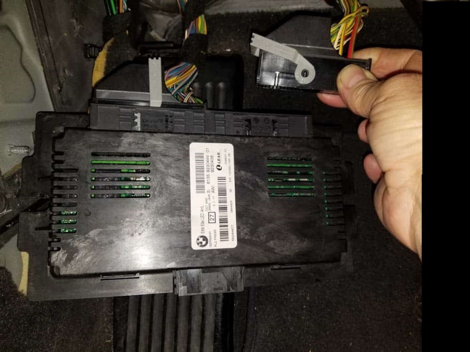 BMW / BMW MINI FRM3 フットウェルモジュール 修理 Footwell module 3 E81 E82 E87 E88 E90 E91 E92 E93 E84 E70 E71 ...