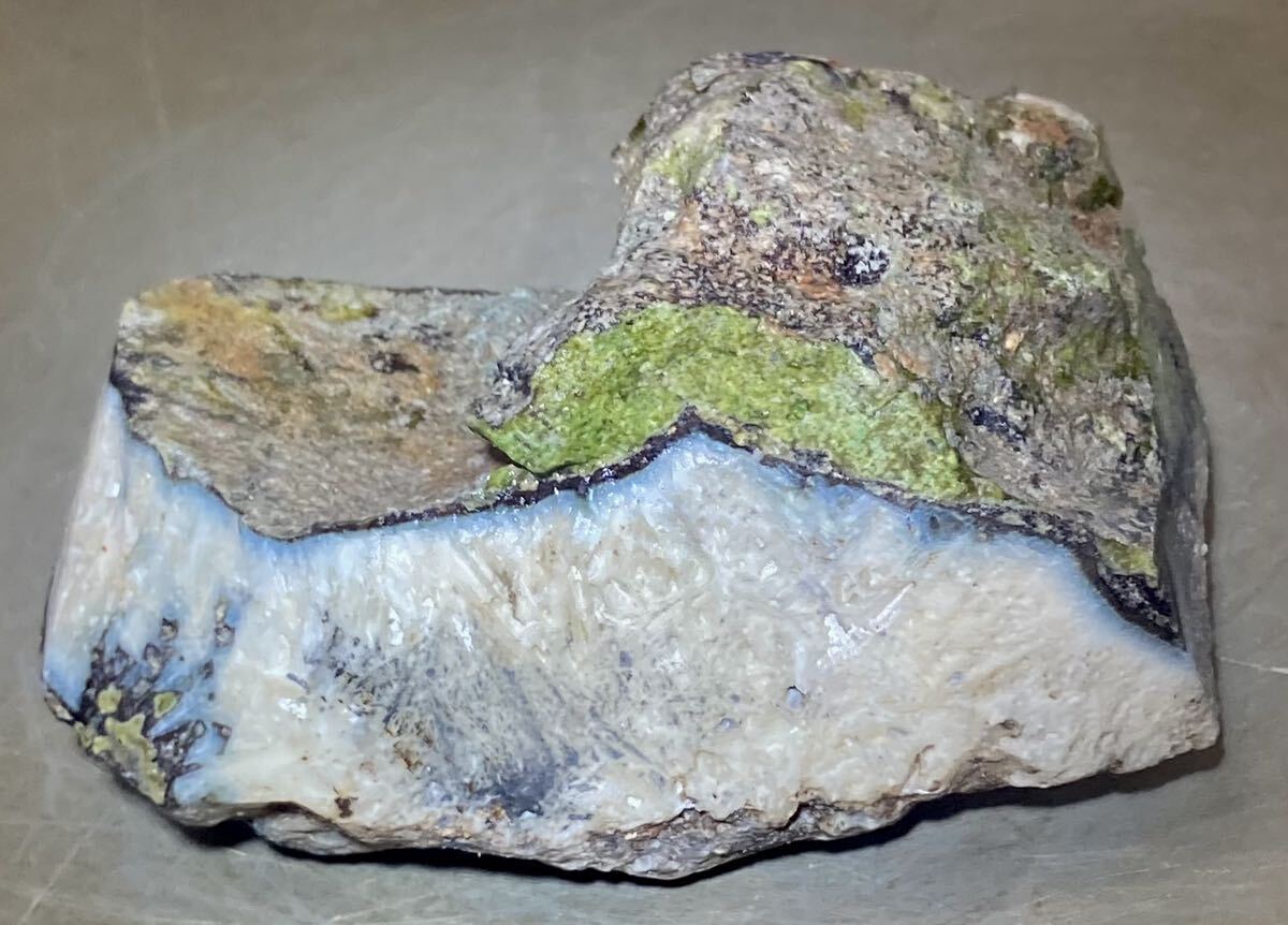 インドネシア産ブルーアイス原石458g激レア石(原石)｜売買されたオークション情報、yahooの商品情報をアーカイブ公開 - オークファン（aucfan.com）