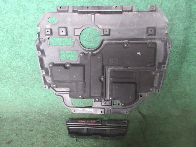 9kurudepa H22年 プリウス DAA-ZVW30 エンジン アンダー カバー 51410-12102 ZNo:06003958 ...