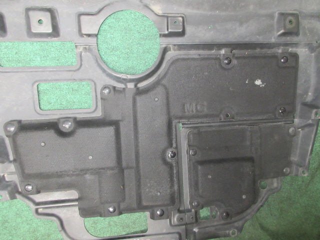 9kurudepa H22年 プリウス DAA-ZVW30 エンジン アンダー カバー 51410-12102 ZNo:06003958 ...