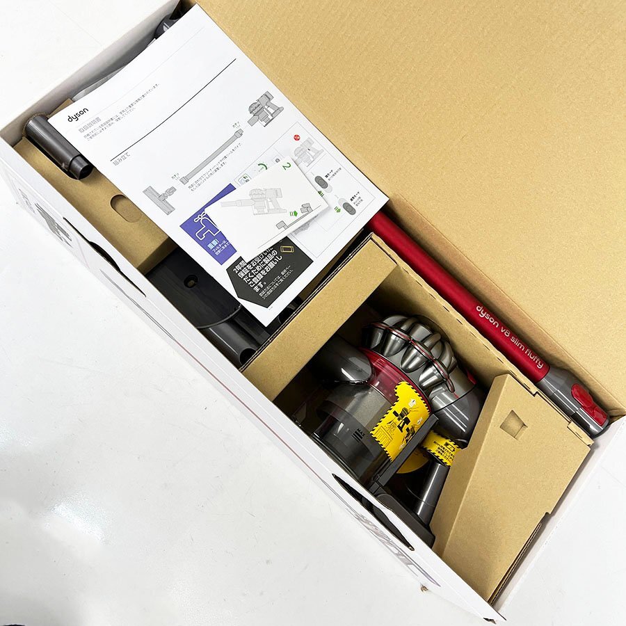 ダイソン dyson V8 Slim Fluffy スティッククリーナー SV10KSLM + RISOU コードレスクリーナー用スタンド RS-011 F7311(コードレスタイプ)｜売買さ ...