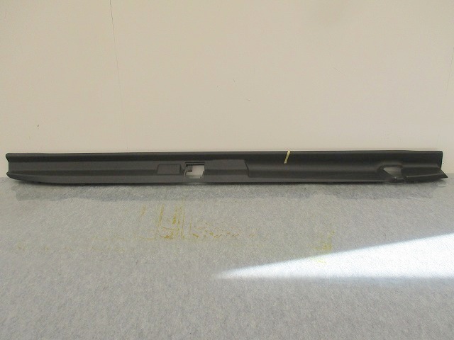 ランドクルーザープラド TRJ150W GRJ150W/GRJ151W GDJ150W/GDJ151W リアバンパーバーガーニッシュ ...