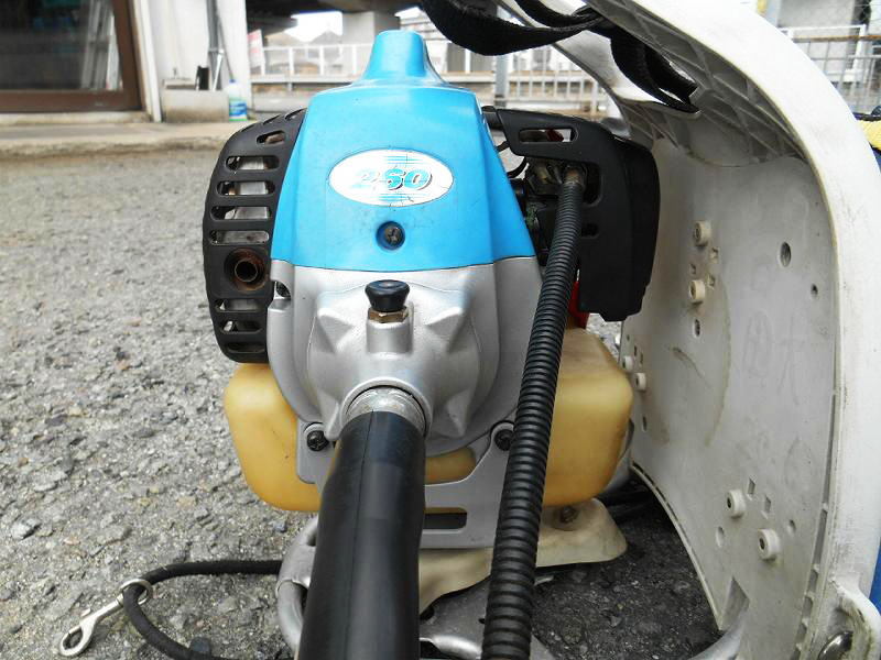 新ダイワ Shindaiwa 背負い式 エンジン刈払機 SK260-SP BK260-SPB エンジン 背負式 草刈機 芝刈機 刈払い機 草刈り機 ガソリン No.4496(刈払機)｜売買され ...