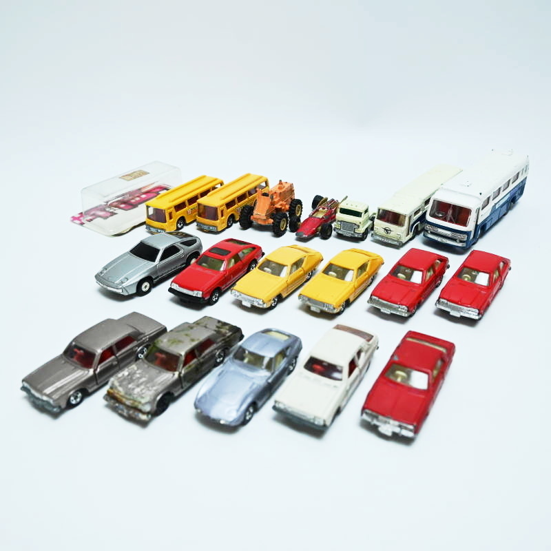 T03-s021 当時物 日本製 トミカ 18台まとめ クラウン/ギャランラムダ2000GSR/アコードCVCC EX/日野 東名高速バス他 黒箱 赤箱 本体のみ(トミカ)｜売買された ...