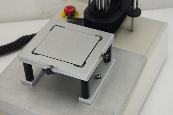 Stable Micro Systems テクスチャーアナライザTA-XT2i K86T(測定器)｜売買されたオークション情報、yahooの ...