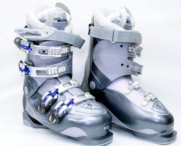 ATOMIC スキーブーツ 23.5cm 長期在庫品に付き 1円スタート(23.5cm)｜売買されたオークション情報、yahooの商品情報をアーカイブ公開 - オークファン（aucfan.com）