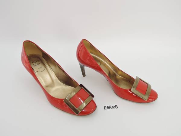 イタリア製ROGER VIVIER皮靴E59-005(24.5cm)｜売買されたオークション情報、yahooの商品情報をアーカイブ公開 - オークファン（aucfan.com）