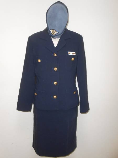 JAS日本エアシステム CAスチュワーデス制服ワンピース 帽子(日本エアシステム(JAS))｜売買されたオークション情報、yahooの商品情報をアーカイブ公開 - オークファン（aucfan.com）