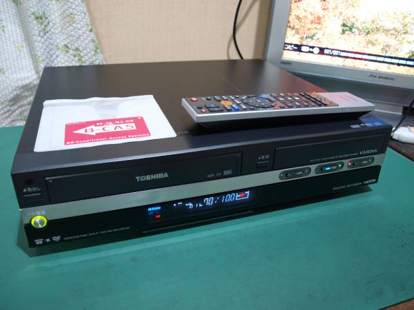 東芝 300GB VHS&HDD&DVDレコーダー RD-W301 R0 B-CASリモコン付(HDD内蔵)｜売買されたオークション情報 ...