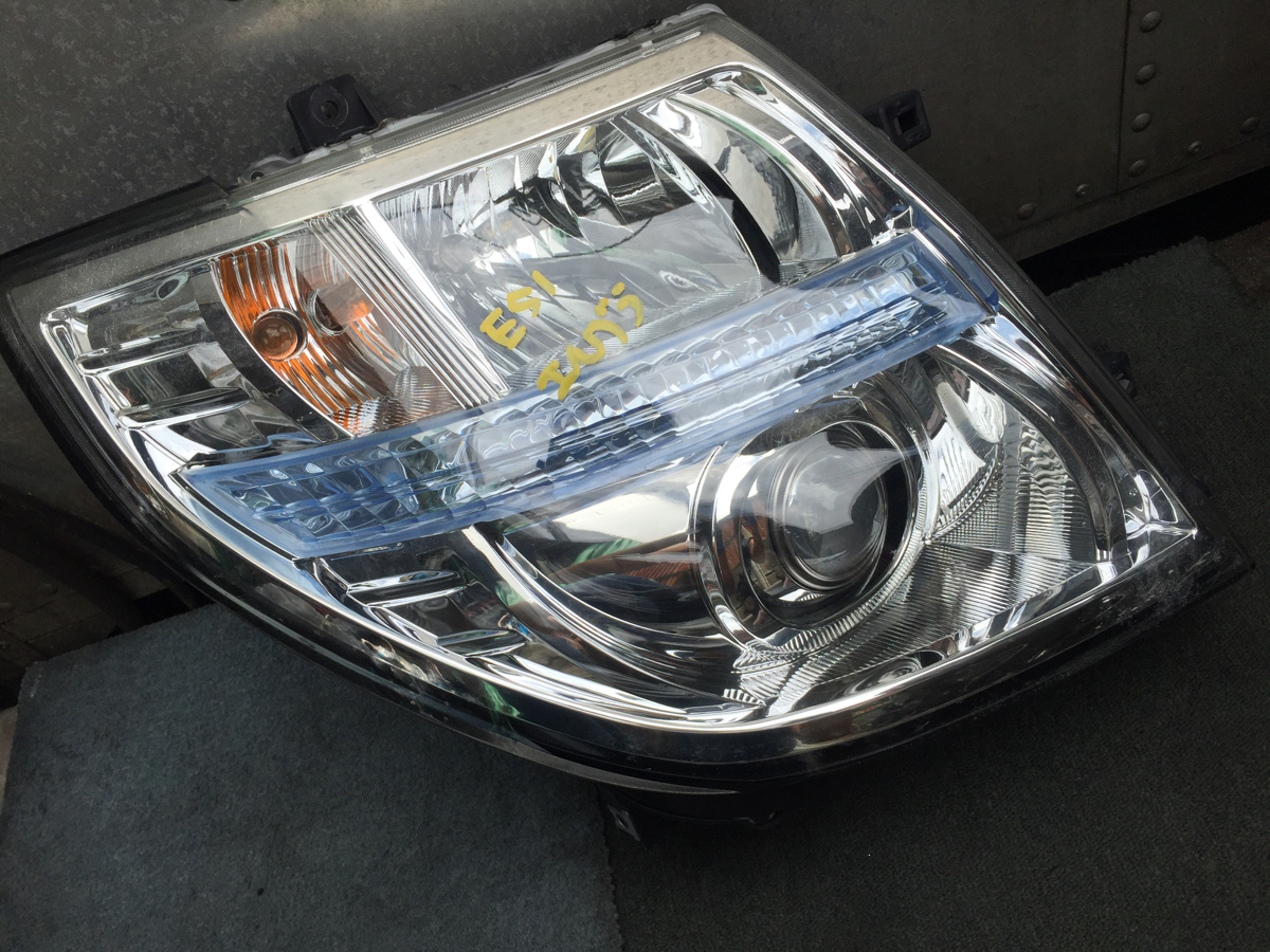 日産エルグランド E51純正HID付き R側実働品(日産)｜売買されたオークション情報、yahooの商品情報をアーカイブ公開 - オークファン（aucfan.com）