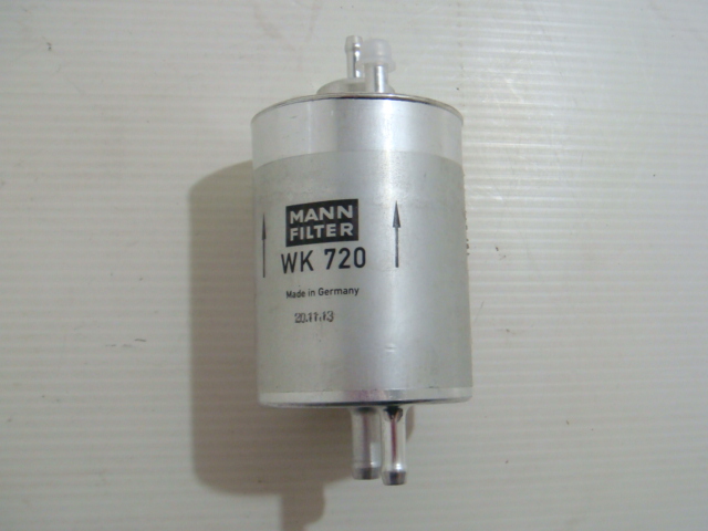 MANN 製 燃料フィルター フューエルフィルター メルセデス ベンツ Cクラス W202 W203 Eクラス W210 など WK720 ...