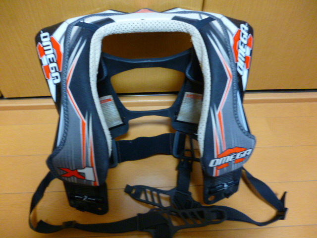 OMEGA X1 ネックブレース(首)｜売買されたオークション情報、yahooの商品情報をアーカイブ公開 - オークファン（aucfan.com）