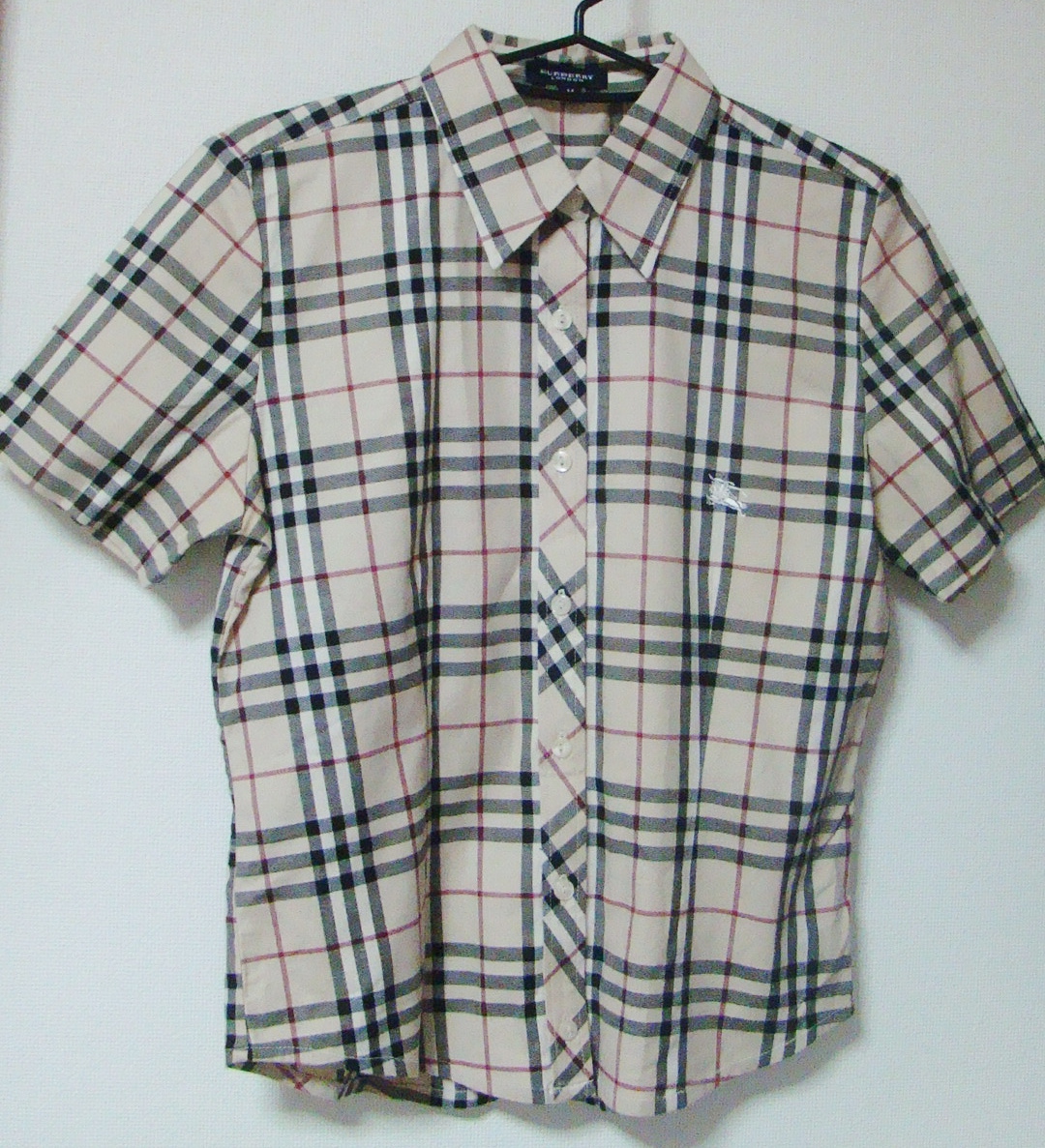 BURBERRY バーバリー レディース ノバチェック半袖シャツブラウス ストレッチ サイズM(半袖シャツ)｜売買されたオークション情報、yahooの商品情報をアーカイブ公開 - オークファン ...