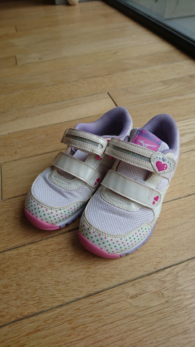 ミズノ スニーカー ビーズキララ2 18cm(18cm～)｜売買されたオークション情報、yahooの商品情報をアーカイブ公開 - オークファン（aucfan.com）