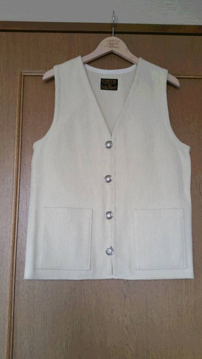 クーティcootieベストLサイズ Baja vest コンチョボタン ホワイト(その他)｜売買されたオークション情報、yahooの商品情報を ...