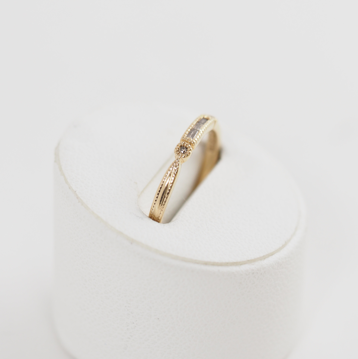 agate アガット ダイヤ0.05ct K10イエローゴールド リング 9号 17899(指輪)｜売買されたオークション情報、yahooの商品情報をアーカイブ公開 - オークファン ...