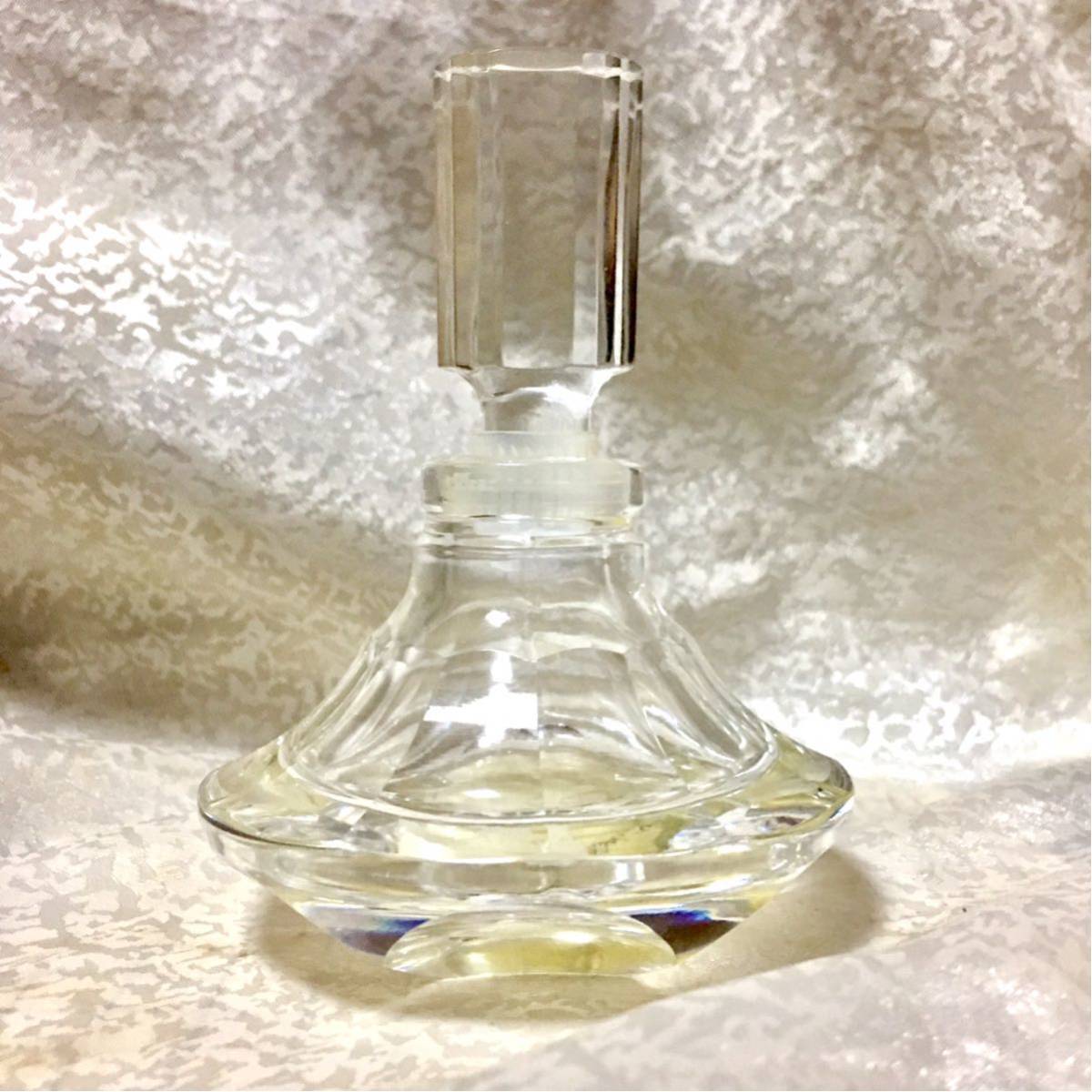 空ビン 資生堂 香水瓶 ホワイトローズナチュラル の空瓶 クリスタルガラス 香水は入っていません 32ml 容器(資生堂)｜売買されたオークション情報、yahooの商品情報をアーカイブ公開 ...