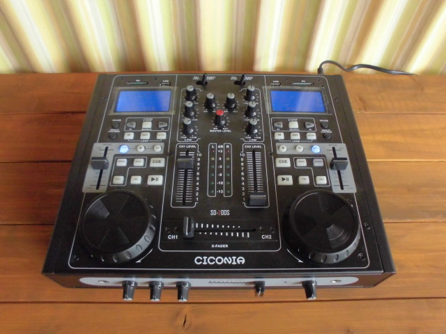 CICONIA SD USB対応 2ch DJミキサー SD-200S チコニア ジャンク品(DJコントローラー)｜売買されたオークション情報、yahooの商品情報をアーカイブ公開 ...