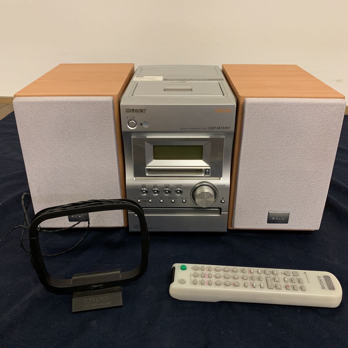 v86 SONY CMT-M333NT コンポ CD MD カセット リモコン付 本体難あり(MDコンポ)｜売買されたオークション情報、yahooの商品情報をアーカイブ公開 - オークファン ...