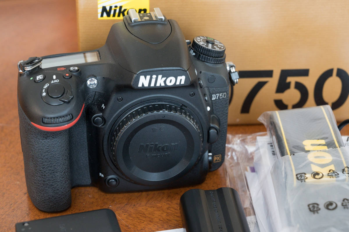 ニコン Nikon D750 ボディ 2017年7月購入 ショット数5500 レベル 元箱付(ニコン)｜売買されたオークション情報、yahooの商品情報をアーカイブ公開 - オークファン ...