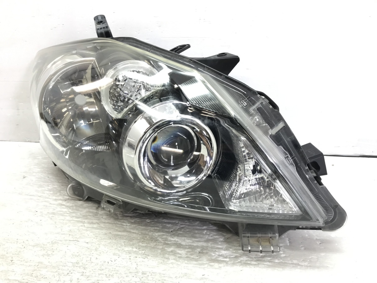 トヨタ オーリス NZE151 純正 右 HID ヘッドライト ICHIKOH12-547 6-31(ヘッドライト)｜売買されたオークション ...