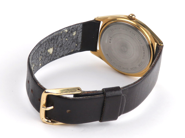 1円 セイコー アルバ ミッキーマウス Y131-6030 クオーツ SS 合皮 ゴールド文字盤 腕時計 SEIKO(アルバ)｜売買された ...