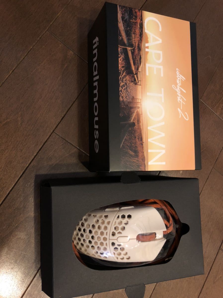 展示品 Final Mouse Ultralight 2 Cape Town 軽量ゲーミングマウス ファイナルマウス UL2(USBマウス ...