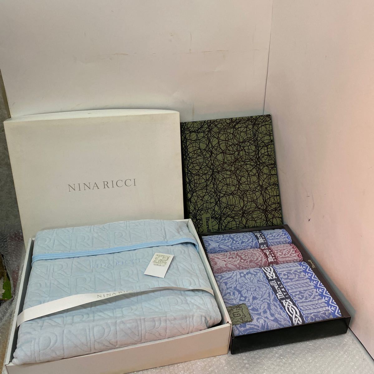 2点セット marelli ITALY バスタオル1 枚 タオル2枚 / NINARICCI コットンベロアパットシーツ 100×200cm(タオル)｜売買されたオークション情報、yahooの ...