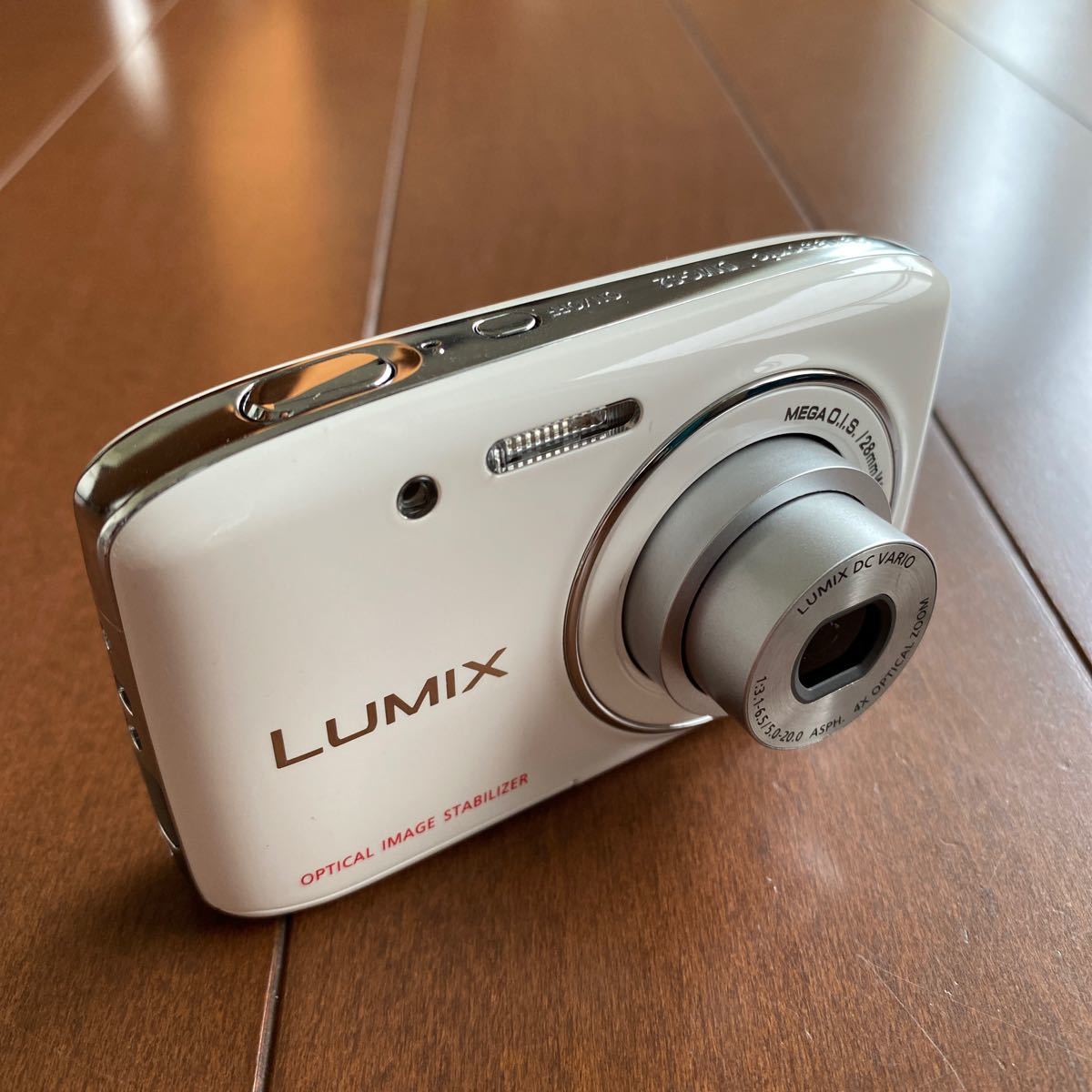 Panasonic パナソニック LUMIX DMC-S2 デジタルカメラ ホワイト 1307025(パナソニック)｜売買されたオークション ...