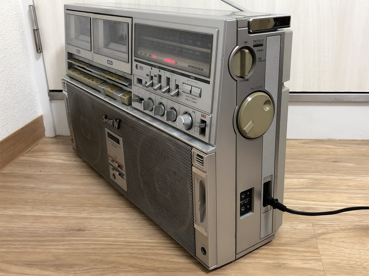 SHARP シャープ THE SEARCHER-W GF-819 FM/AMステレオ ダブルラジカセ ザ サーチャーW(ラジカセ)｜売買されたオークション情報、yahooの商品情報をアーカイブ ...