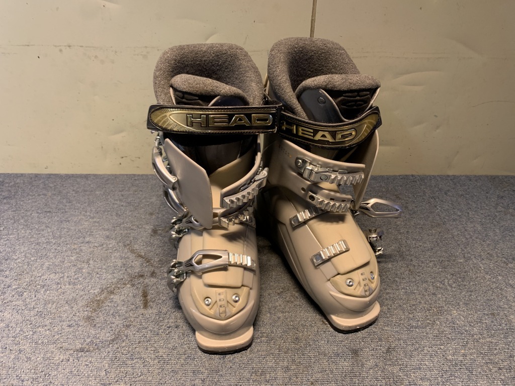 A2238 HEAD スキーブーツ 24.0/24.5cm 285mm(23.5cm)｜売買されたオークション情報、yahooの商品情報をアーカイブ公開 - オークファン（aucfan.com）
