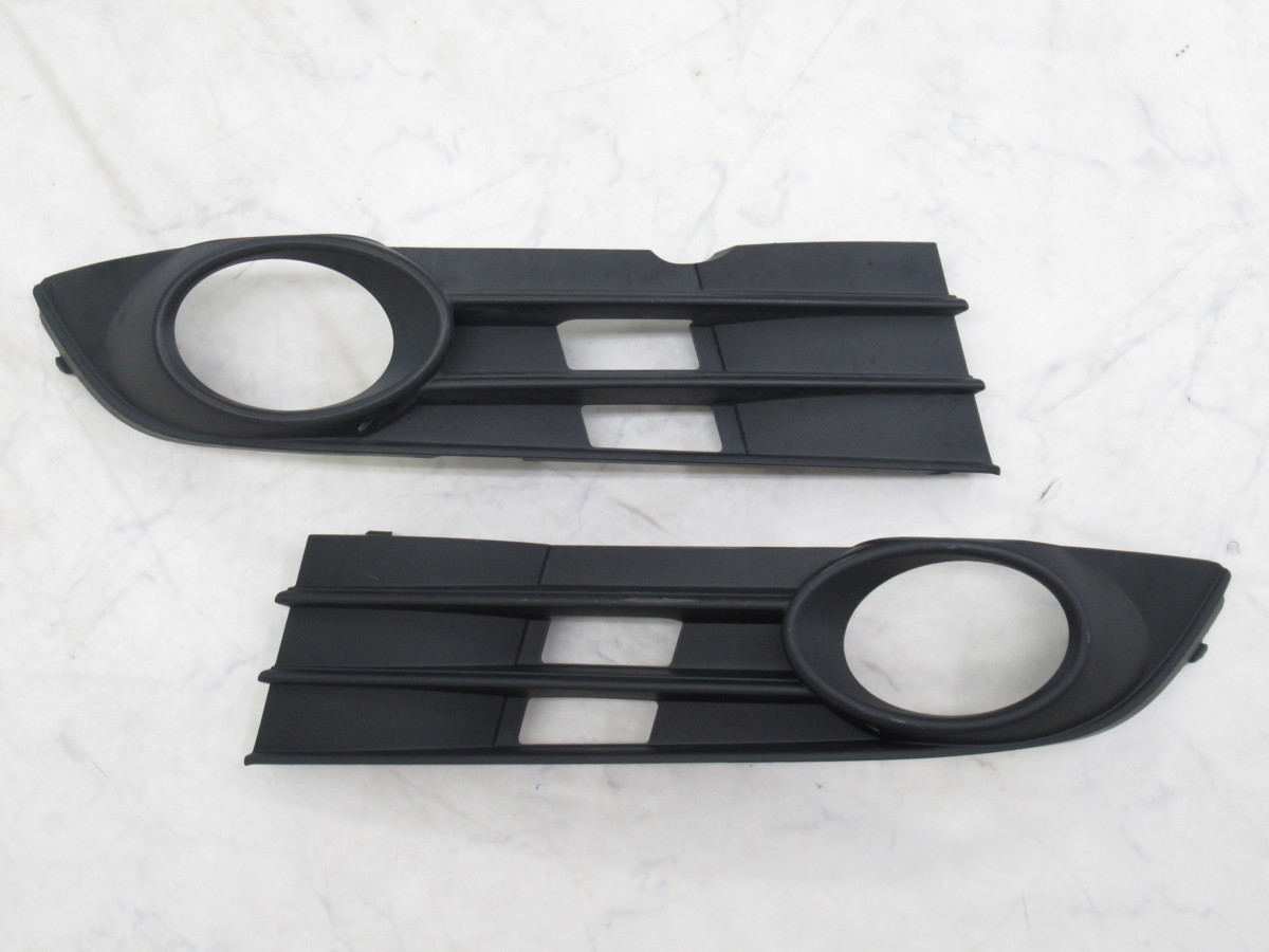 20071636-2 Volkswagen フォルクスワーゲン ゴルフトゥーラン純正フォグランプカバー 1T0 853 665/666/DNM ...