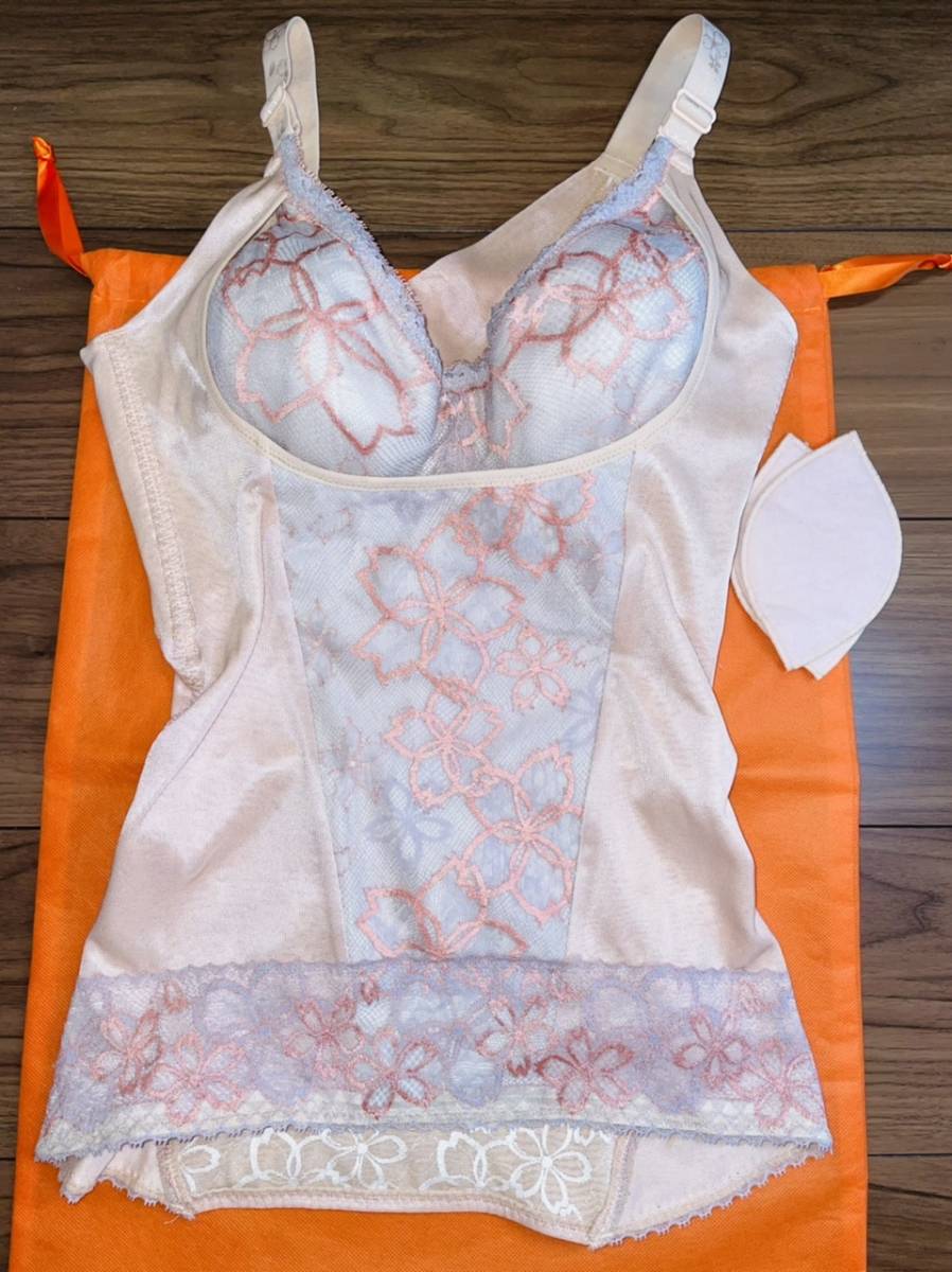 マルコ MARUKO ベルアージュ アヴァンセ サクラ ボディシェーパー E75 L ベージュ 補正下着 ホームクリーニング済み(その他)｜売買されたオークション情報、yahooの商品情報を ...