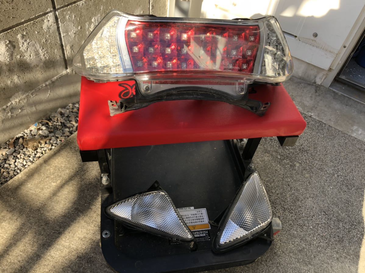 T-MAX500 2型 SJ04 LEDテールランプ クリアウィンカー ジャンク(テールランプ)｜売買されたオークション情報、yahooの商品 ...
