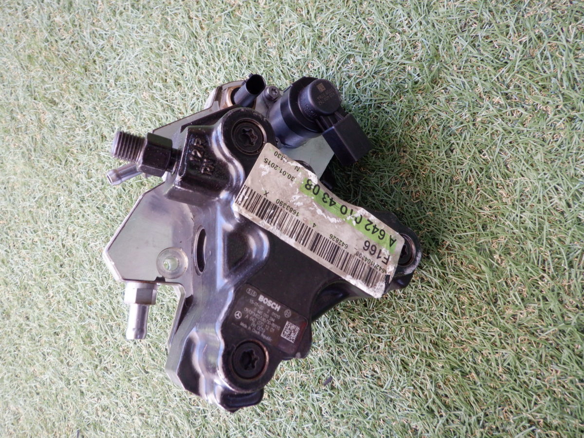 ベンツ純正 W222 Sクラス 分かる方どうぞ フューエルポンプ ポンプ A6420104308 A6420701201 21-11-550 ...