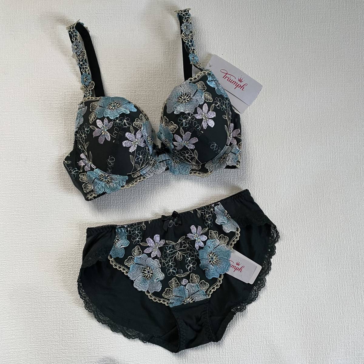 トリンプ E70/M ダークグリーン AC006 ブラ＆ショーツセット インナー 上下セット 定価5540円 ドレッシー(その他)｜売買されたオークション情報、yahooの商品情報をアーカイブ ...