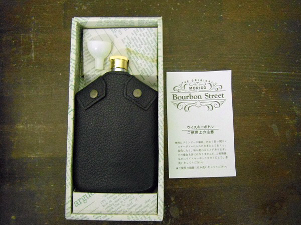 E574 MORICO ウイスキー ボトル スキットル バーボンストリート 現状 保管品(その他)｜売買されたオークション情報、yahooの商品情報をアーカイブ公開 - オークファン ...