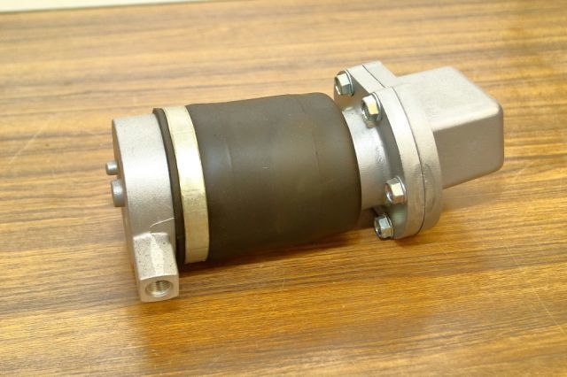 日野 HINO キャビンリヤエアースプリング キャブサス キャビンサス ショック 大型用 純正 保管品 S50D0-E0010(トラック、ダンプ)｜売買されたオークション情報、yahooの商品 ...